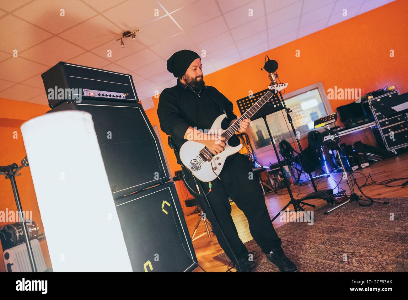 Musician playing guitar talented performer hi-res stock photography and ...