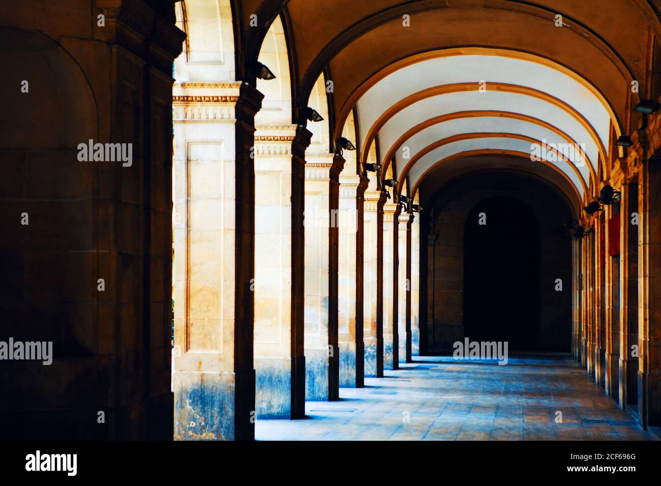 Medieval city hallway on La Rambla street in Barcelona Stock Photo - Alamy