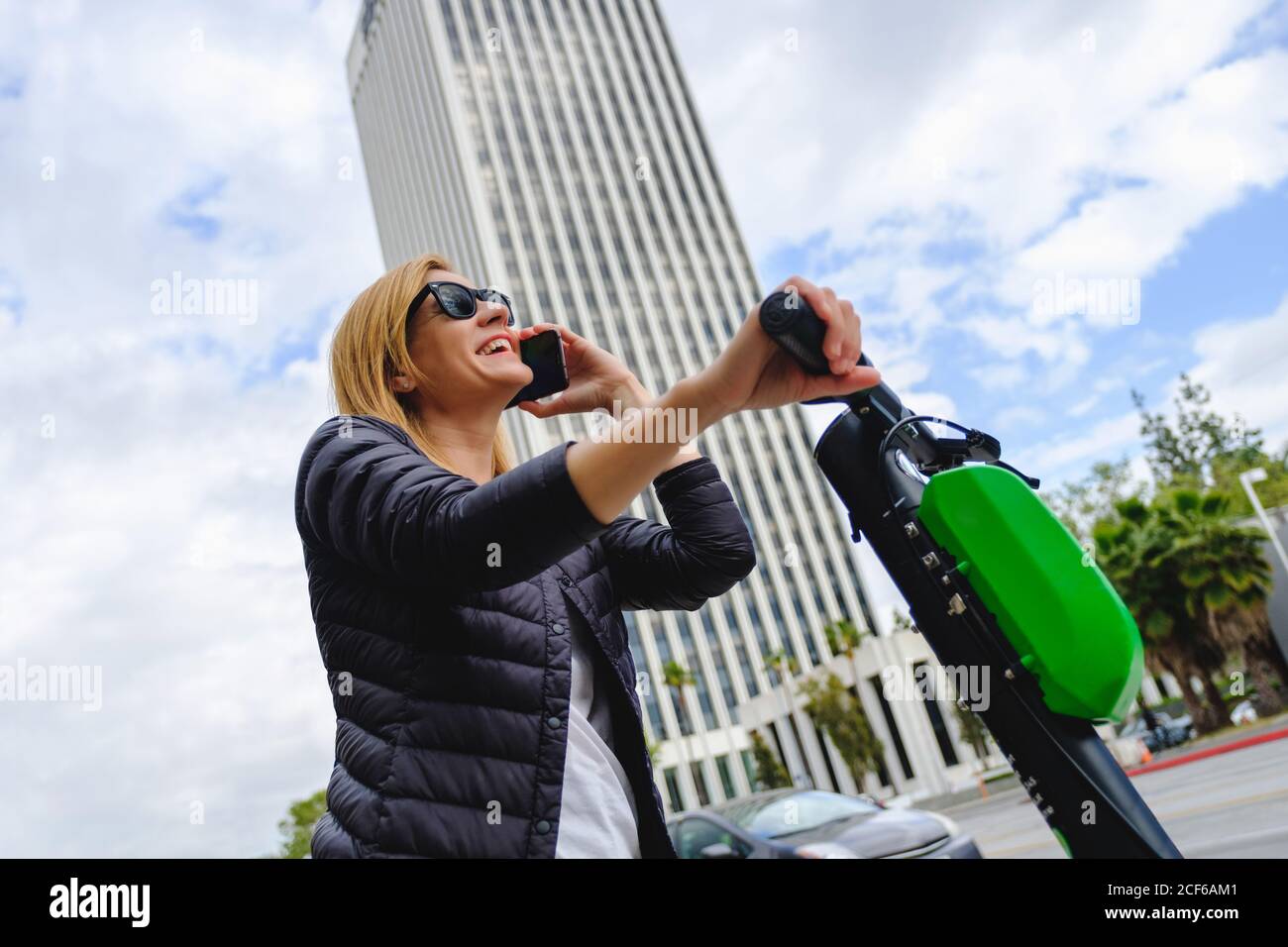 Talking while riding hi-res stock photography and images - Alamy