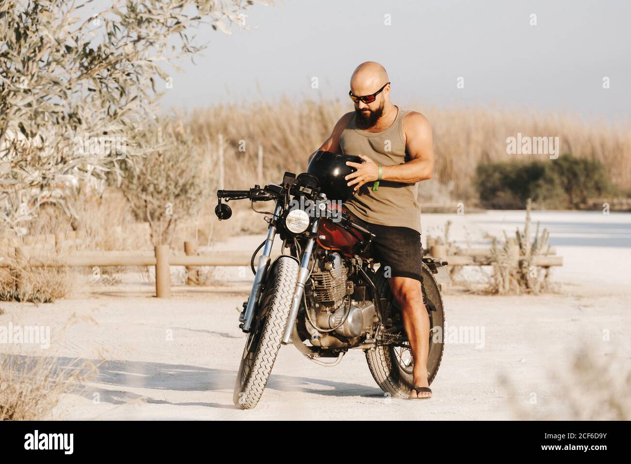 Motorcycle break down hi-res stock photography and images - Alamy