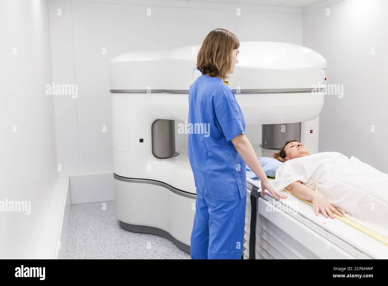 Open Head Mri Machine