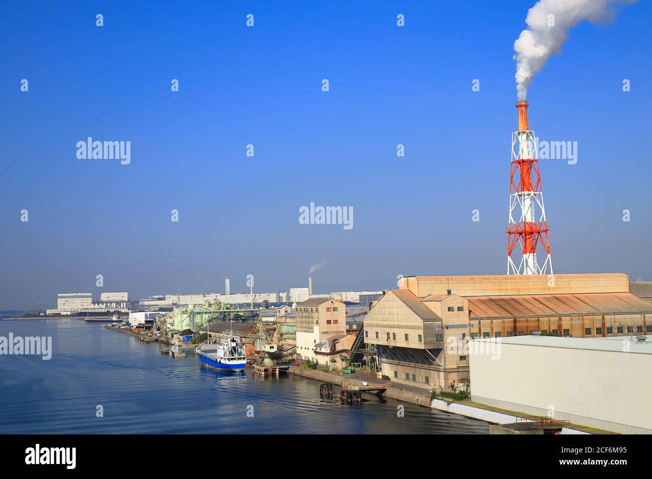 Ship building factory hi-res stock photography and images - Alamy