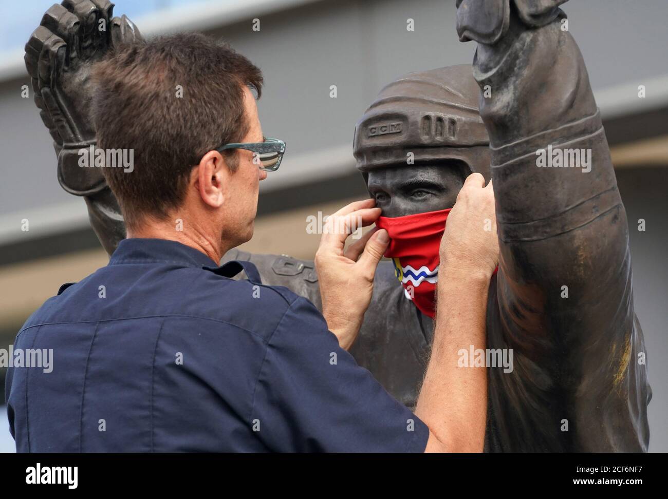 Brett hull hi-res stock photography and images - Alamy