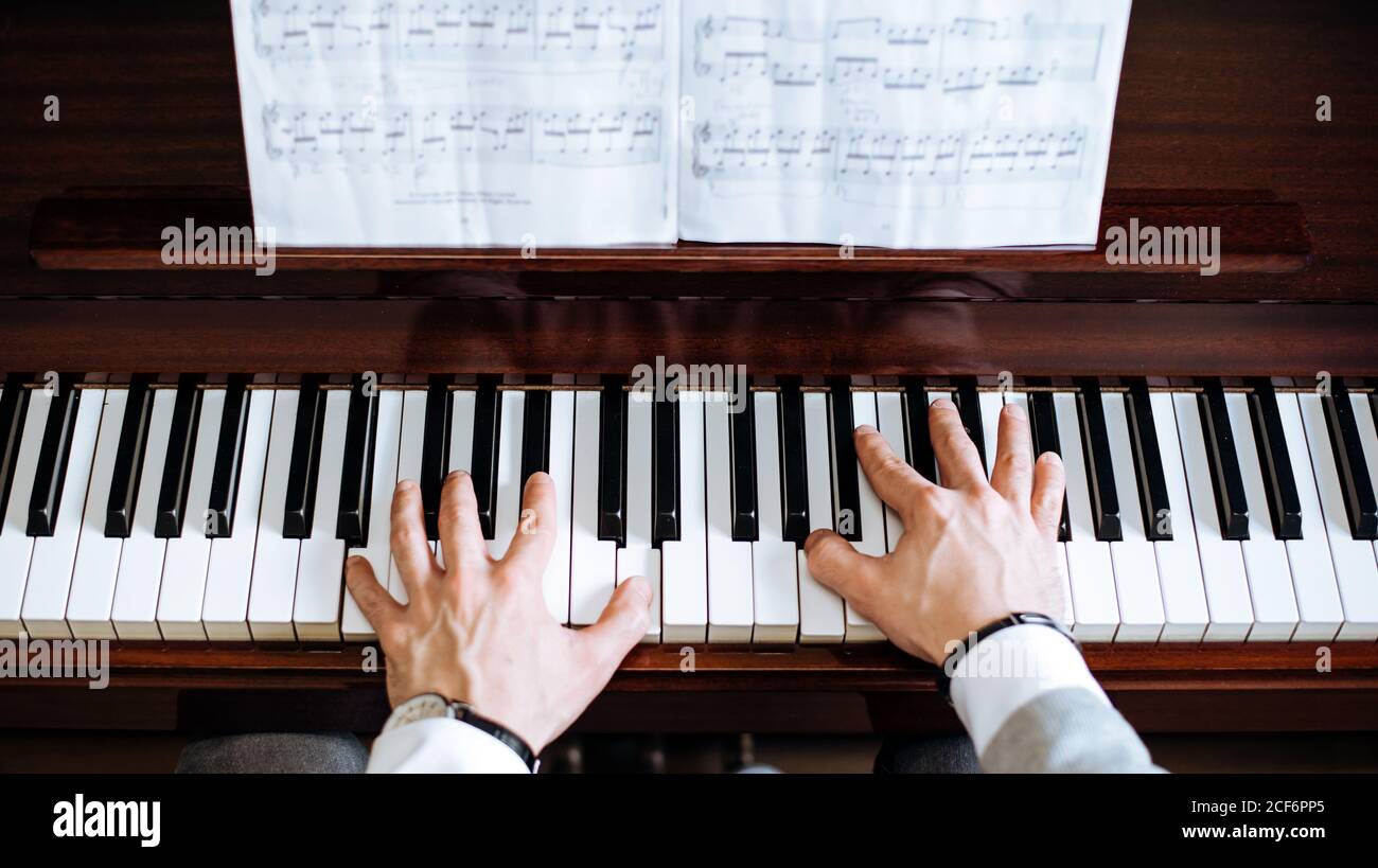 Piano top view hi-res stock photography and images - Alamy