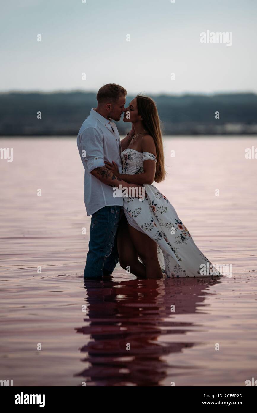 Water kissing sand hi-res stock photography and images - Alamy