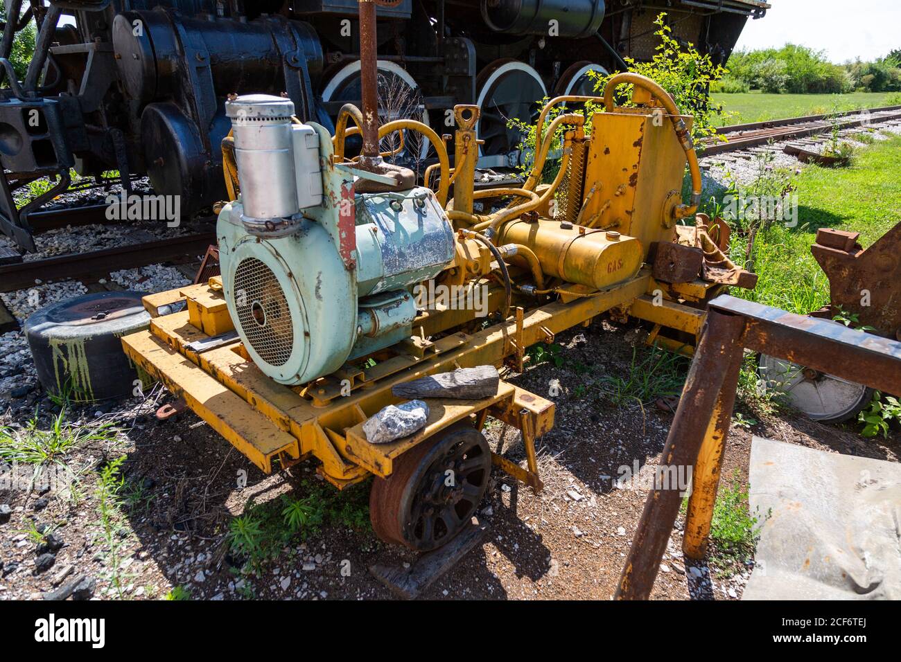 Railroad spike driver hi-res stock photography and images - Alamy