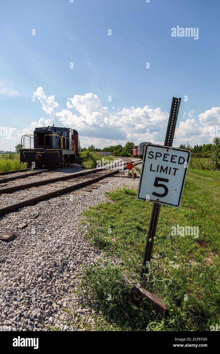 A speed limit sign hi-res stock photography and images - Alamy