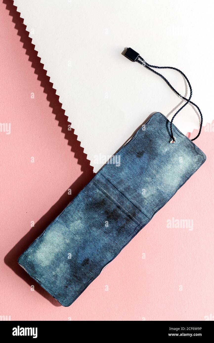 Cardboard labels for price or advertising on colorful background. Flat ...