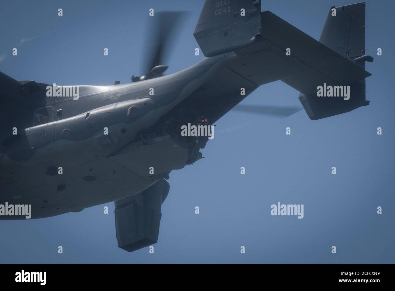 Cv 22b osprey tiltrotor aircraft hi-res stock photography and images ...
