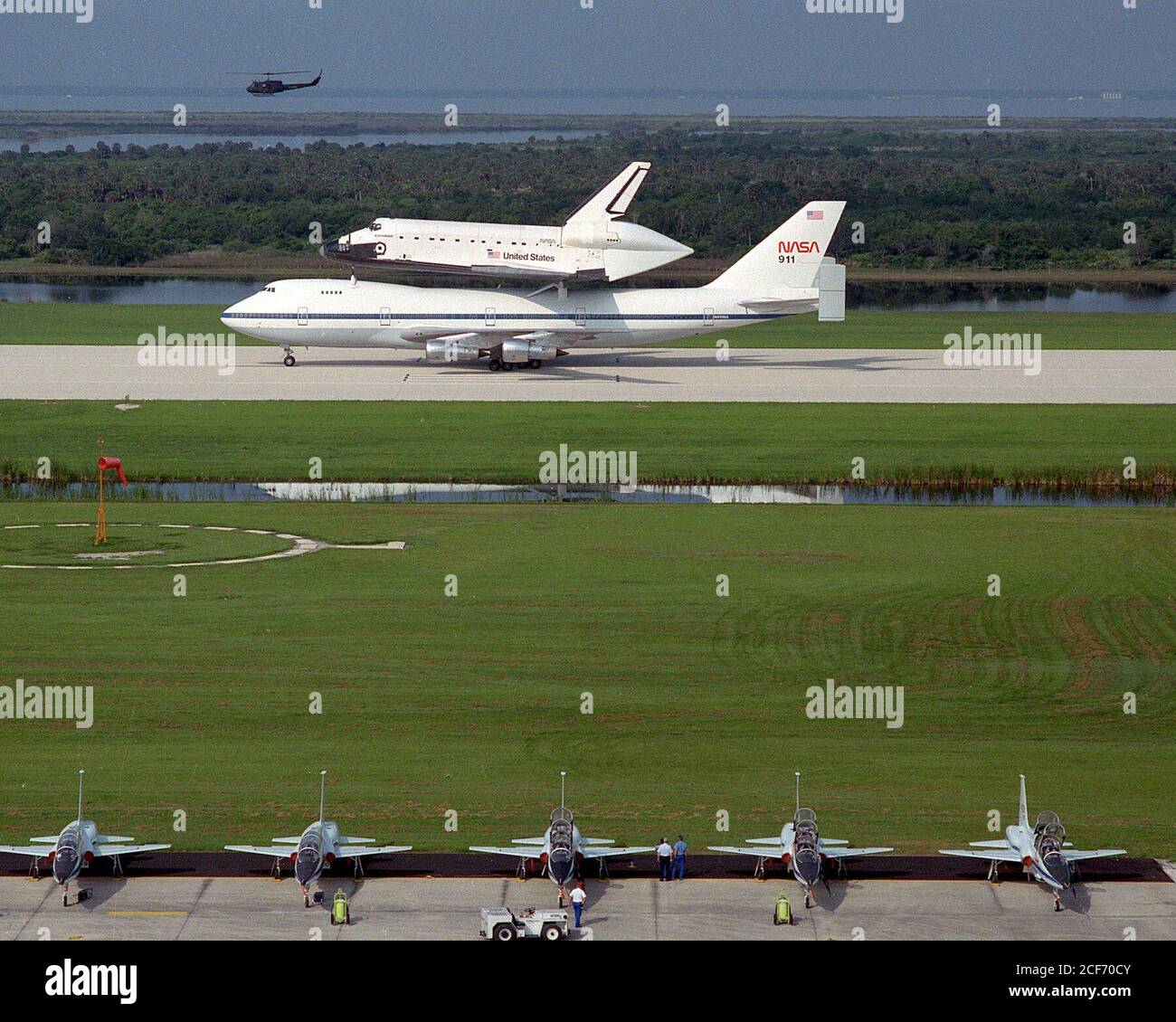 Space Shuttle On Boeing 747 High Resolution Stock Photography and ...