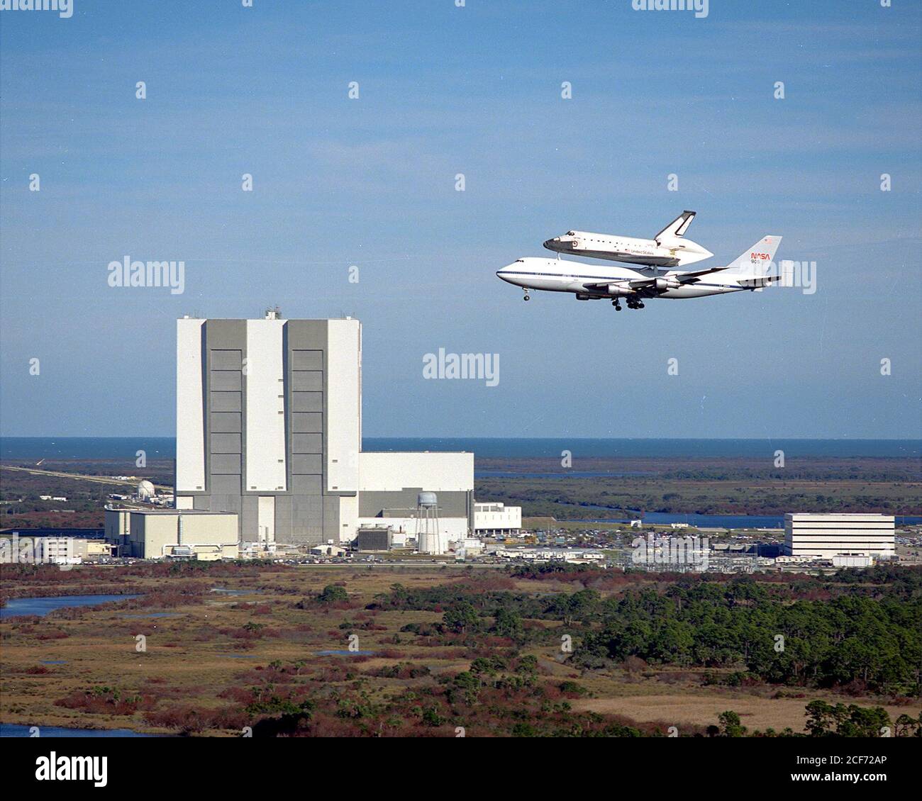 Space shuttle landing facility hi-res stock photography and images - Alamy