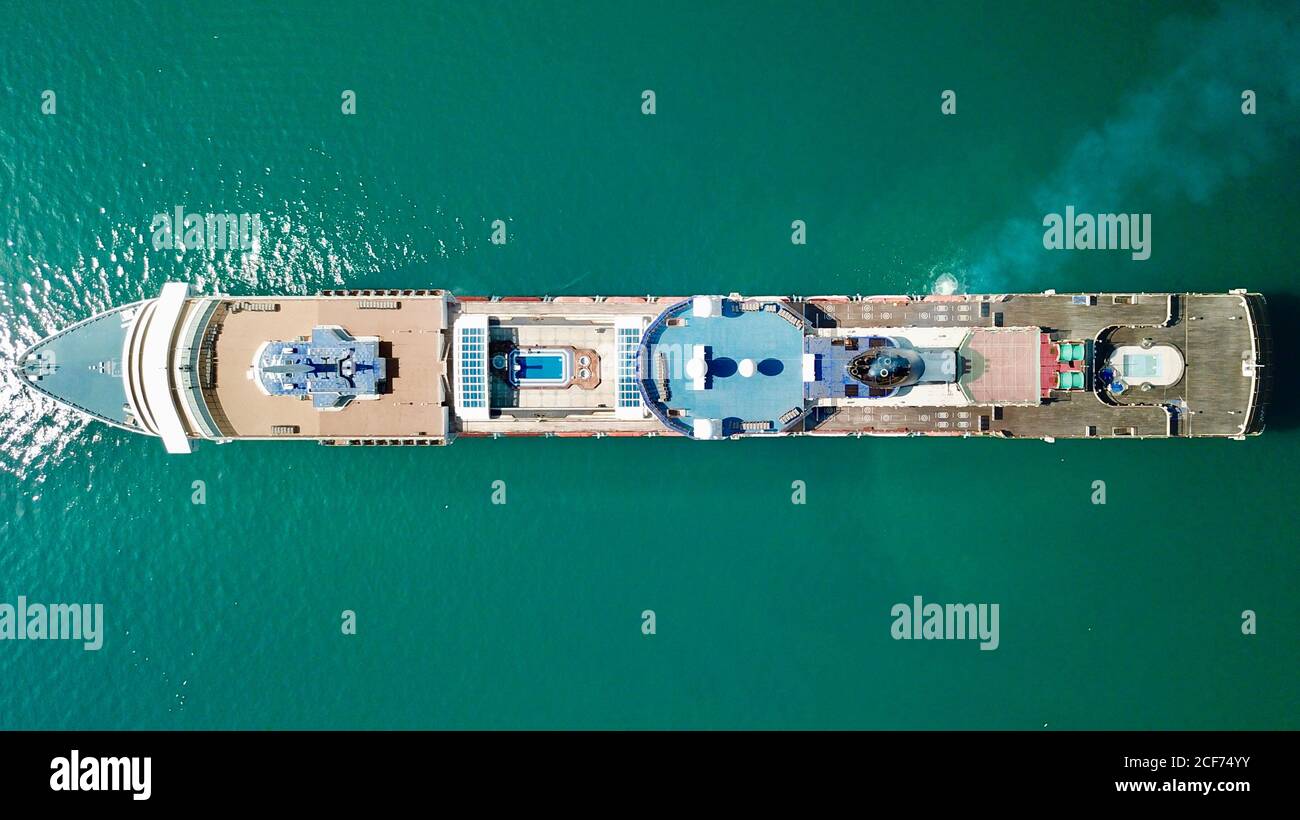 Arcadia Cruise Ship, English Channel Stock Photo - Alamy