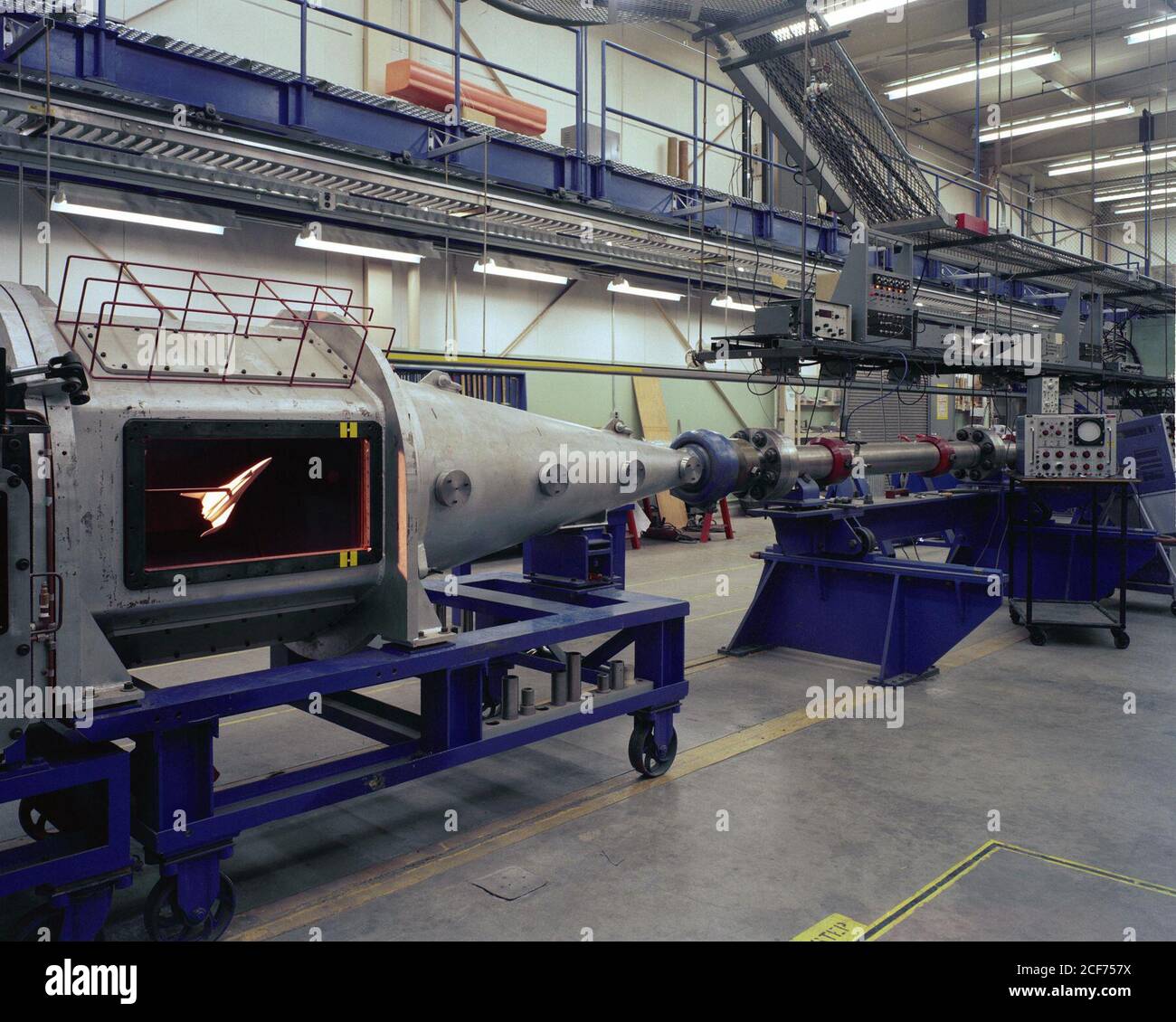 Shock tube hi-res stock photography and images - Alamy