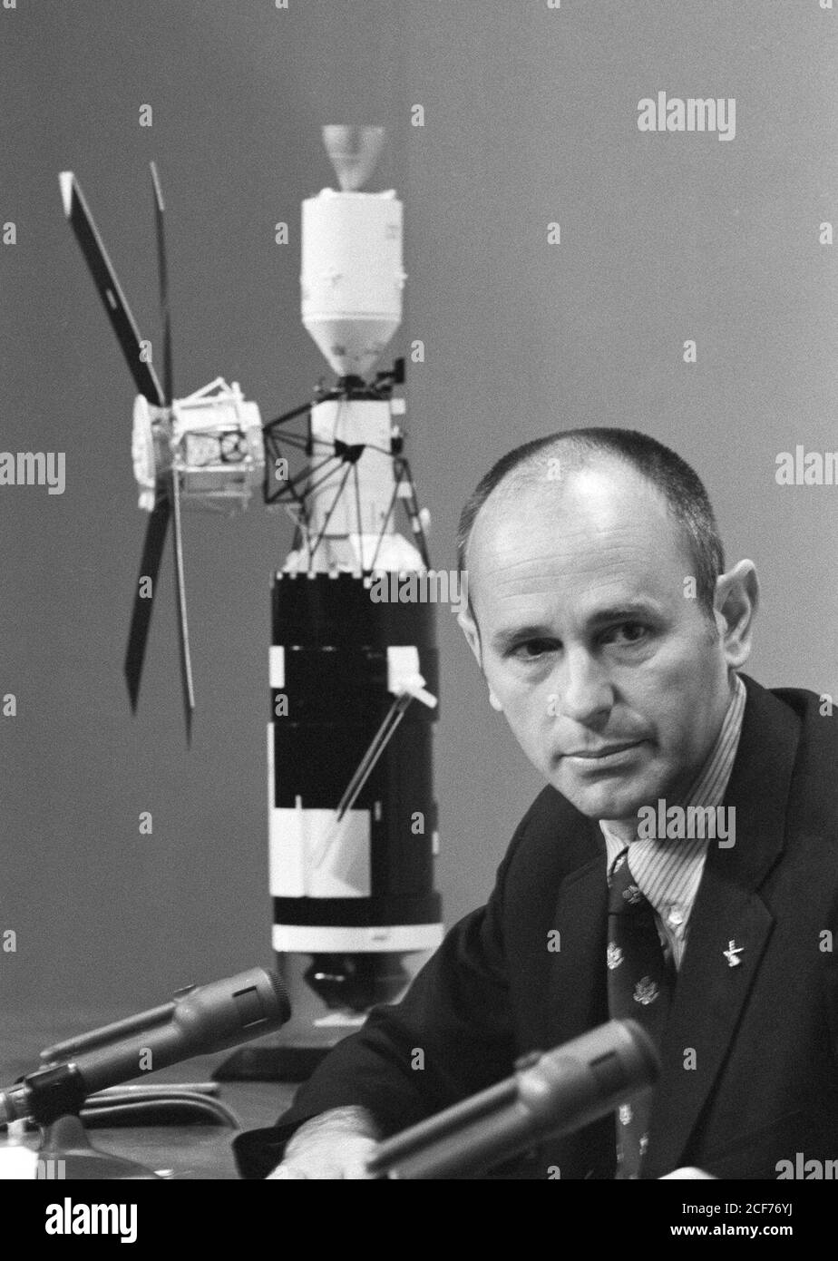 Alan Bean High Resolution Stock Photography and Images - Alamy