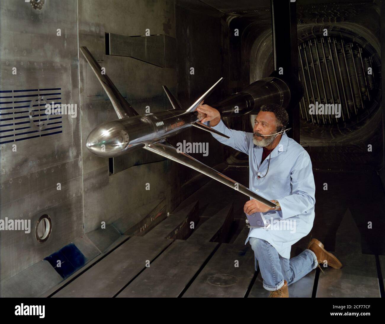 W l jones national transonic facility hi-res stock photography and ...