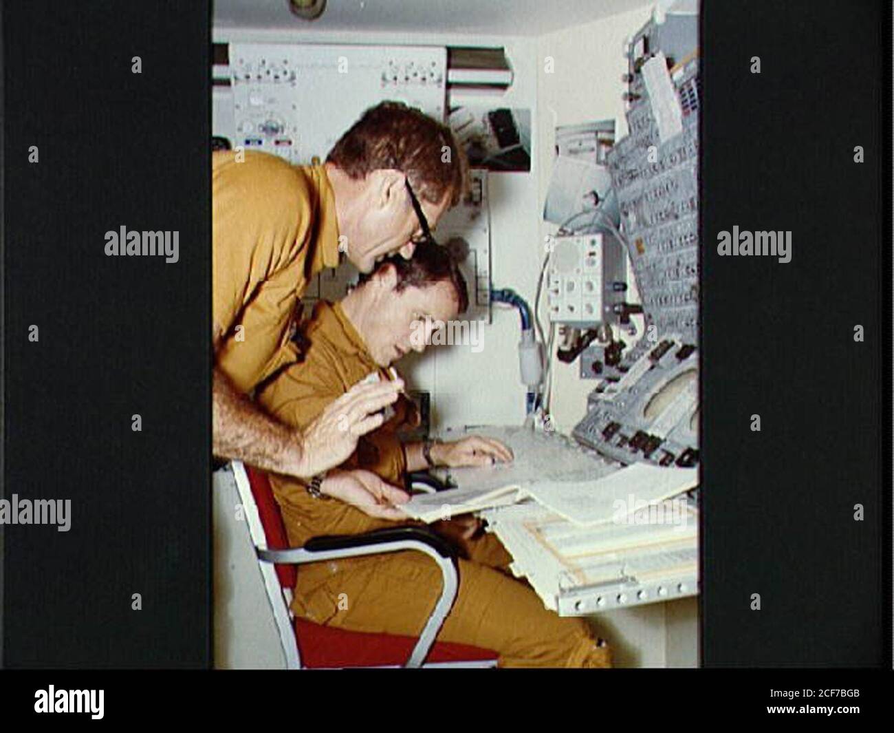 Skylab astronauts hi-res stock photography and images - Alamy