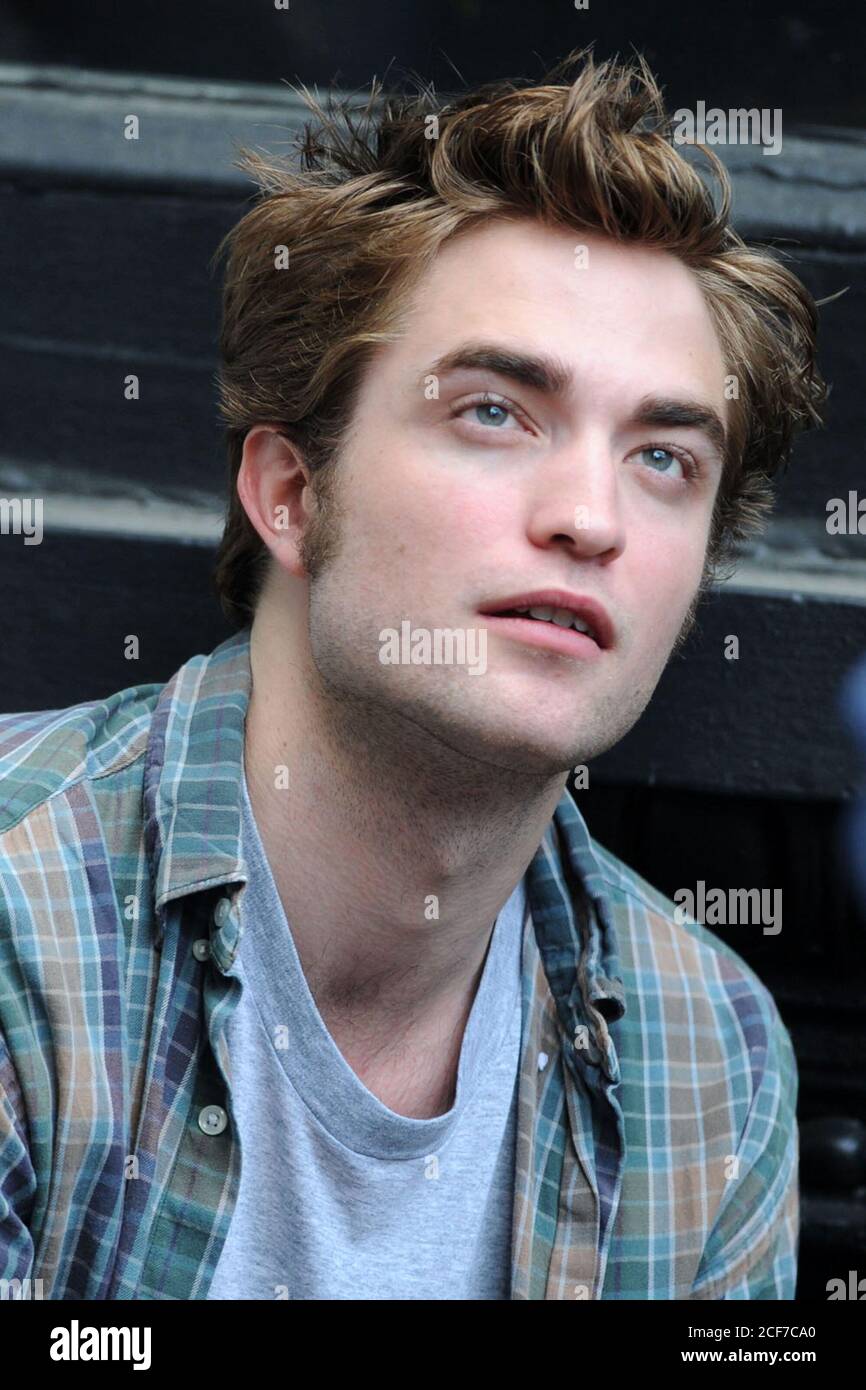 Remember Me Robert Pattinson Library