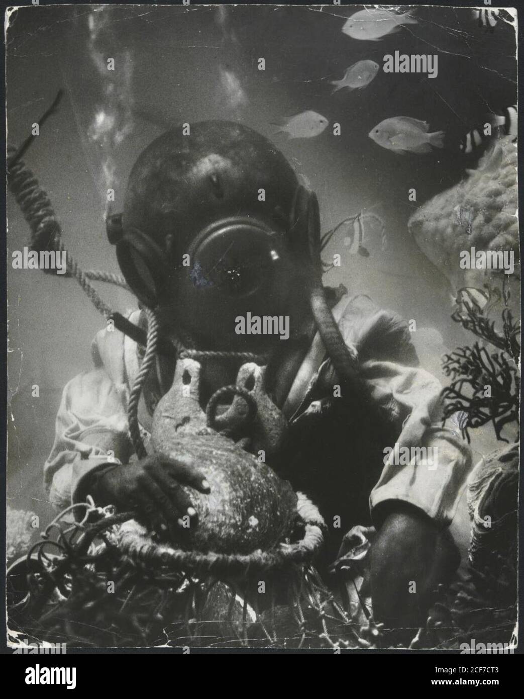 Frank hurley war hi-res stock photography and images - Alamy