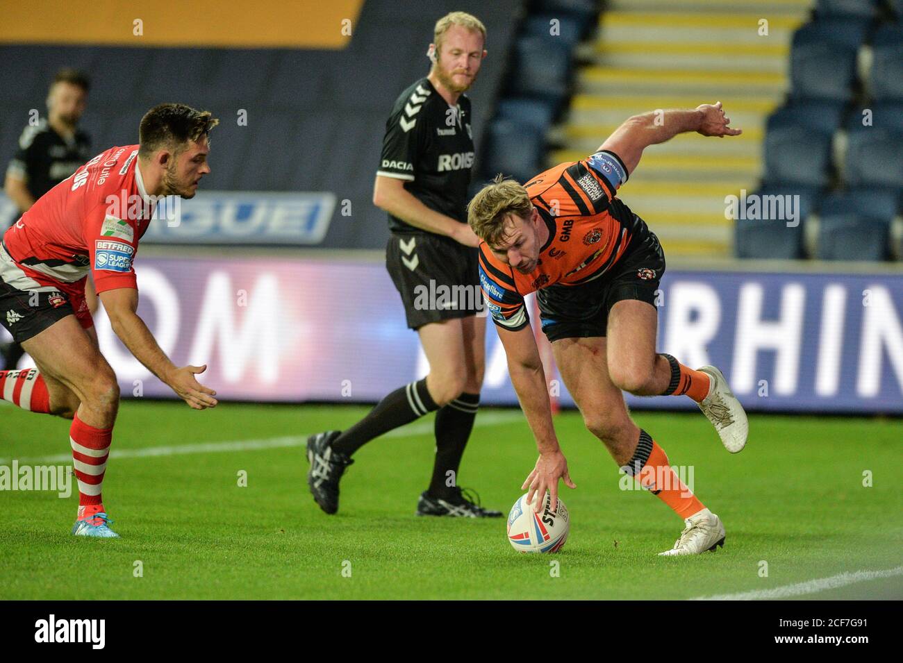 Michael Shenton High Resolution Stock Photography and Images - Alamy