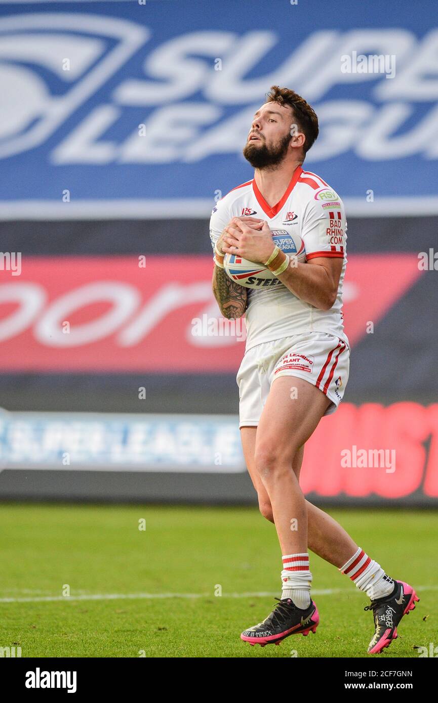 Will Dagger of Hull Kingston Rovers takes high ball Stock Photo - Alamy