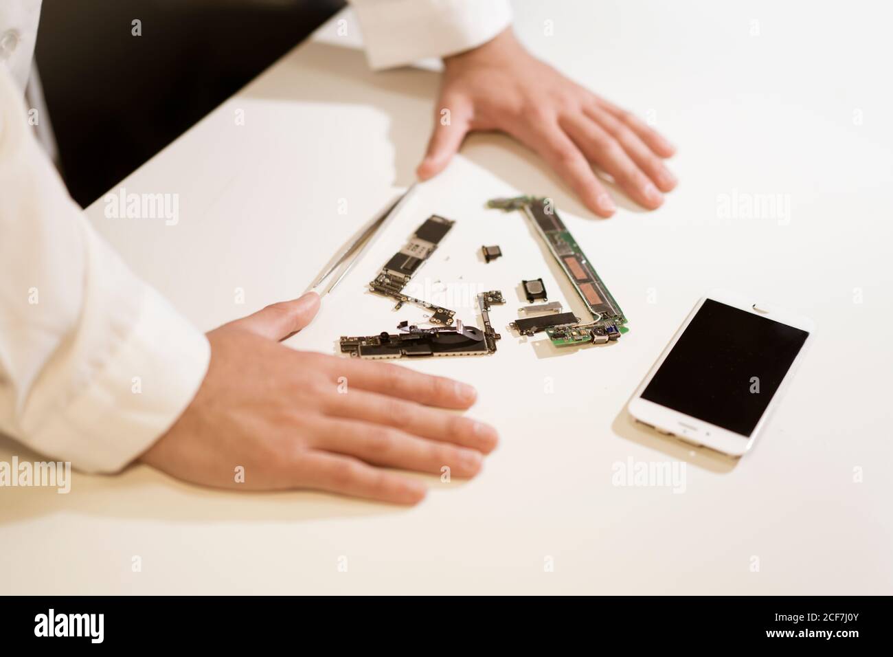 Modern device hi-res stock photography and images - Alamy
