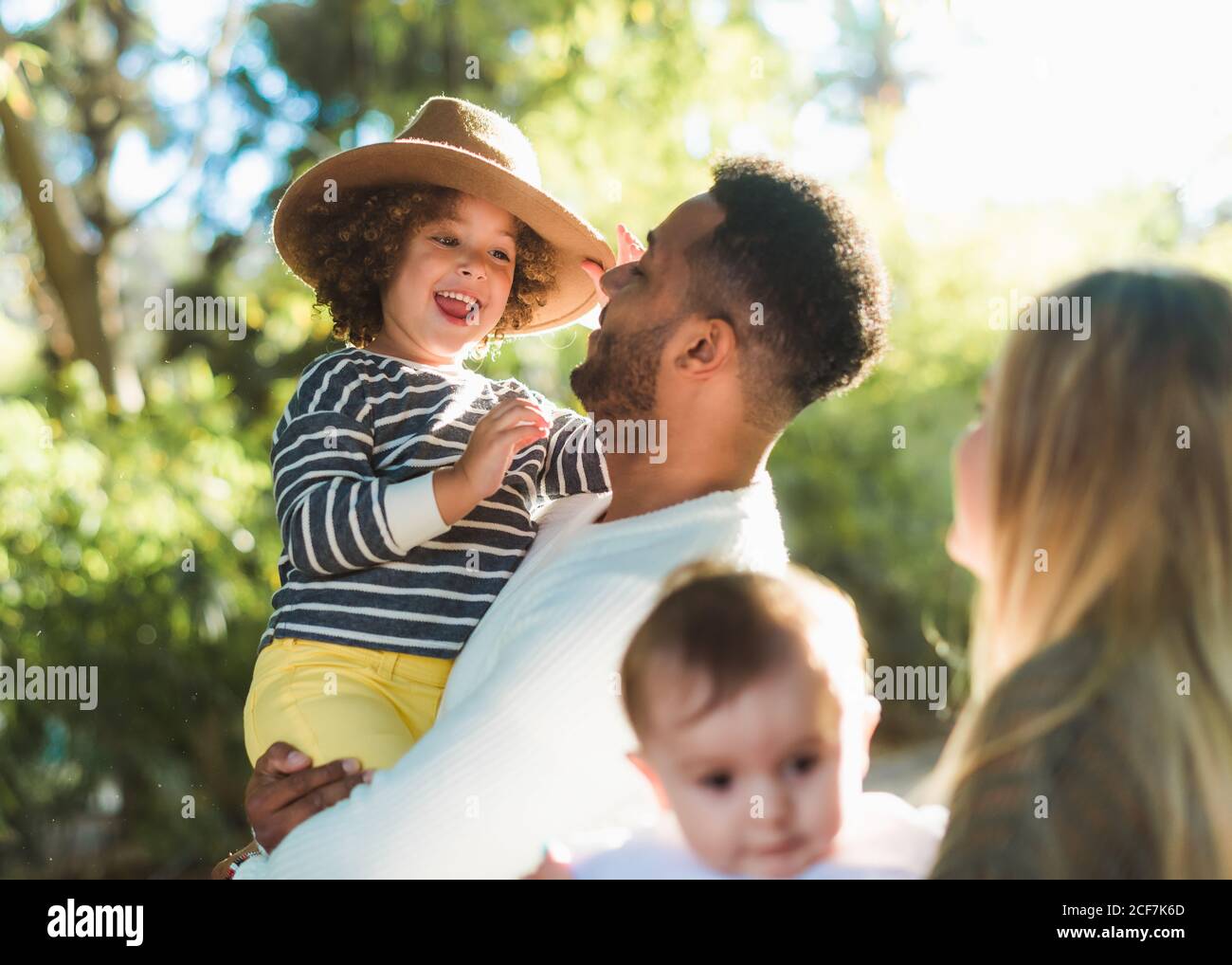 Multiracial kids hi-res stock photography and images - Alamy