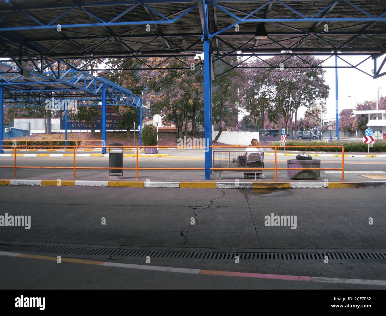 Empty bus station hi-res stock photography and images - Alamy