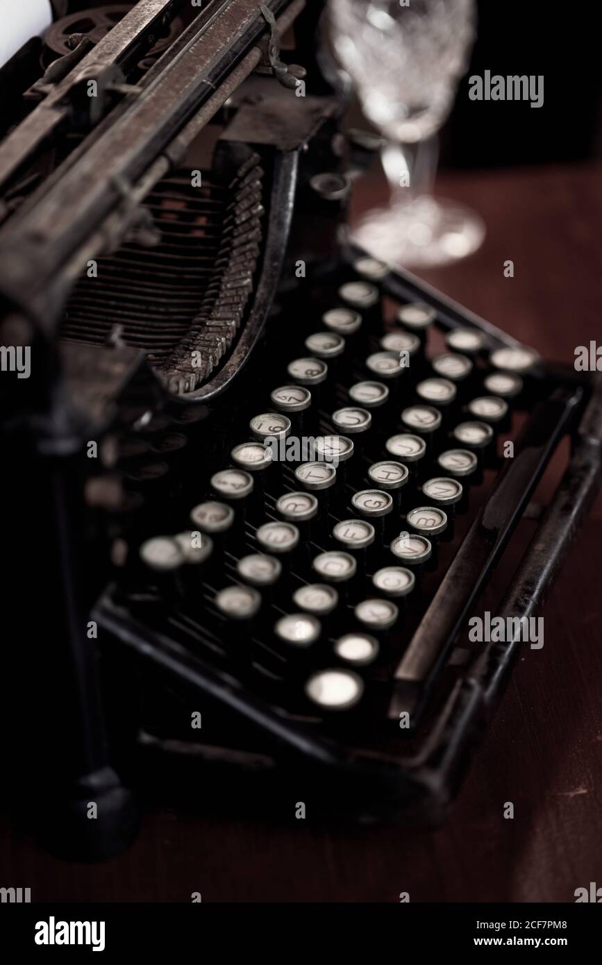 Old fashioned office hi-res stock photography and images - Alamy