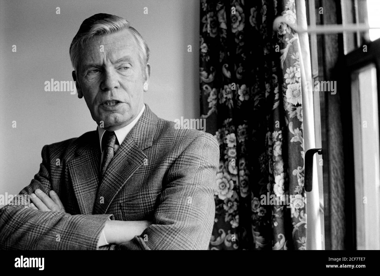 Professor Neville Johnson, Nuffield College, Oxford. 30 March 1992 ...