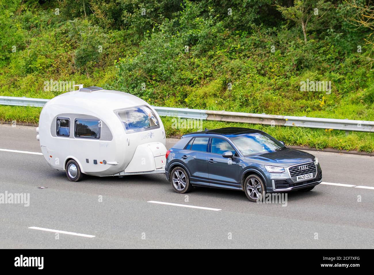 Teardrop caravan hi-res stock photography and images - Alamy