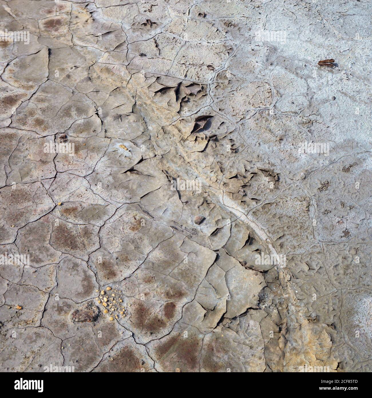 Horizontal surface cracks hi-res stock photography and images - Alamy