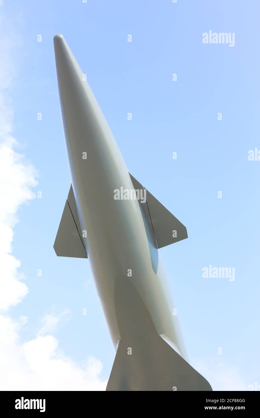 Heavy rocket launcher hi-res stock photography and images - Alamy