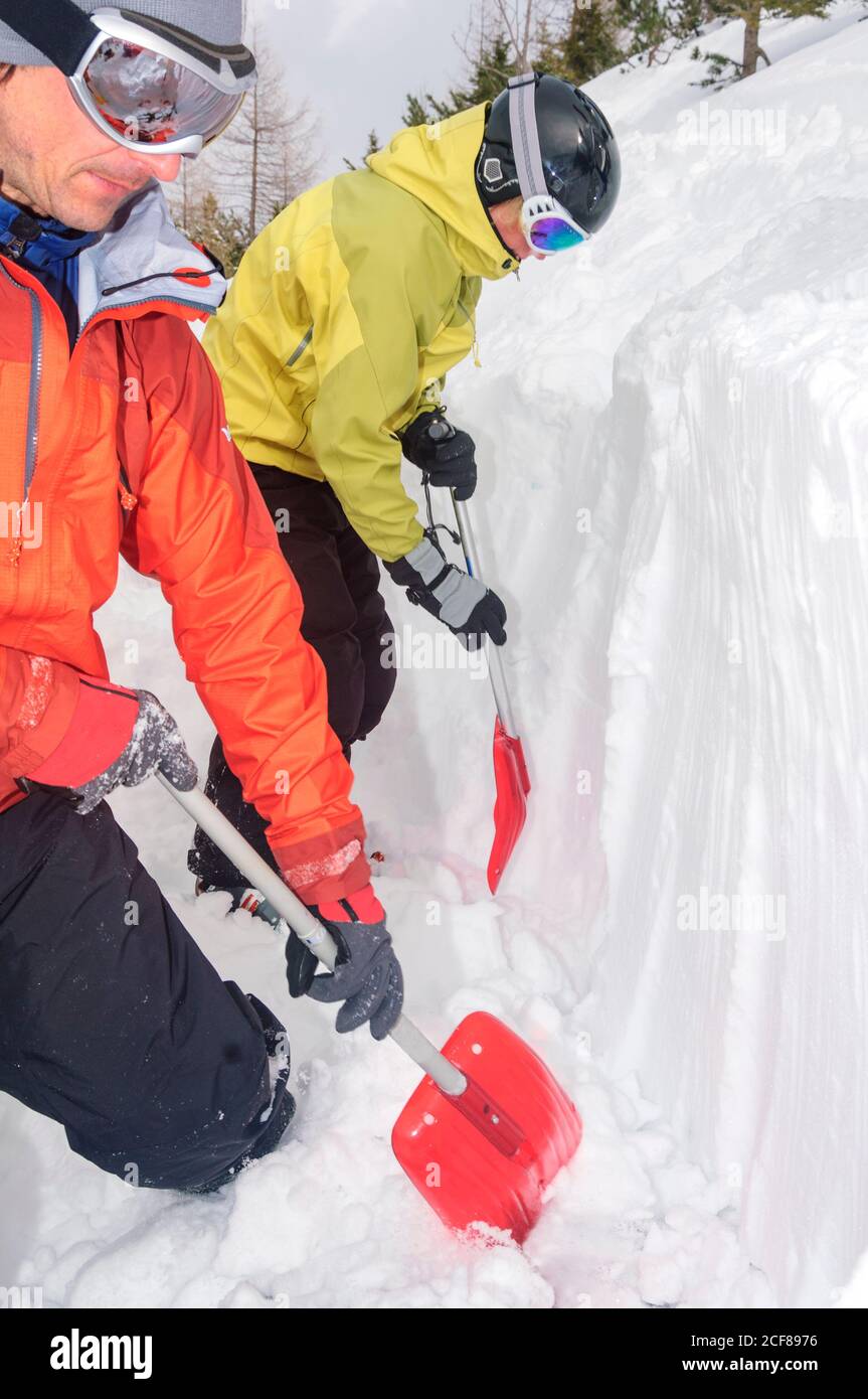 Construction method risk assessment hi-res stock photography and images ...