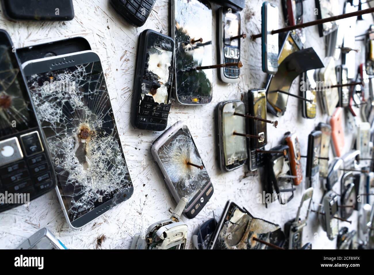 Old phones repair hi-res stock photography and images - Alamy