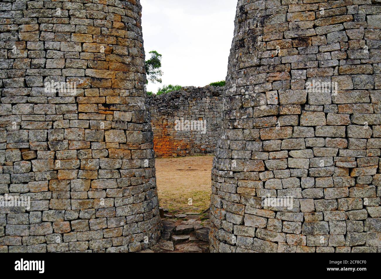 Zimbabwe masvingo great zimbabwe ruins hi-res stock photography and ...