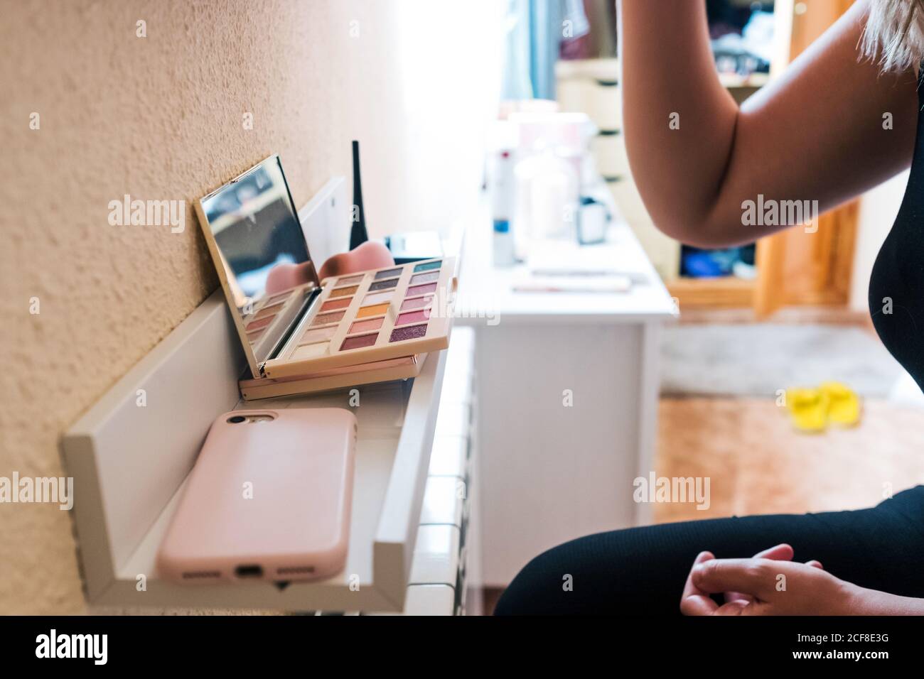 Cosmetics counter hi-res stock photography and images - Alamy