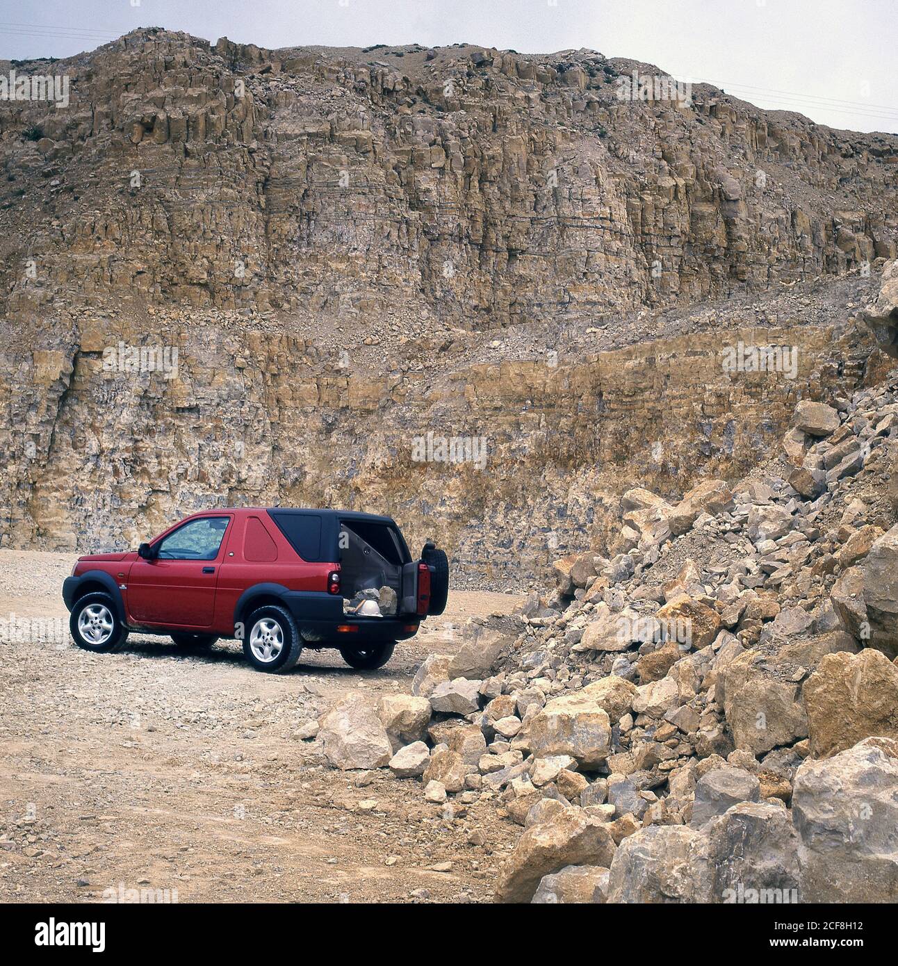 2000 Land Rover Freelander Commercial Stock Photo - Alamy