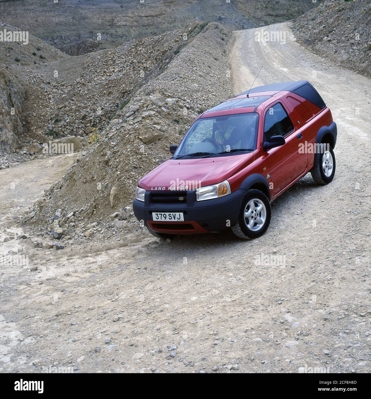 Freelander commercial 2000 hi-res stock photography and images - Alamy