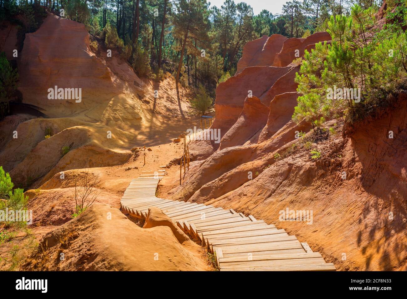 The Ochre Path le Sentier des Ocres through the Red Cliffs of ...
