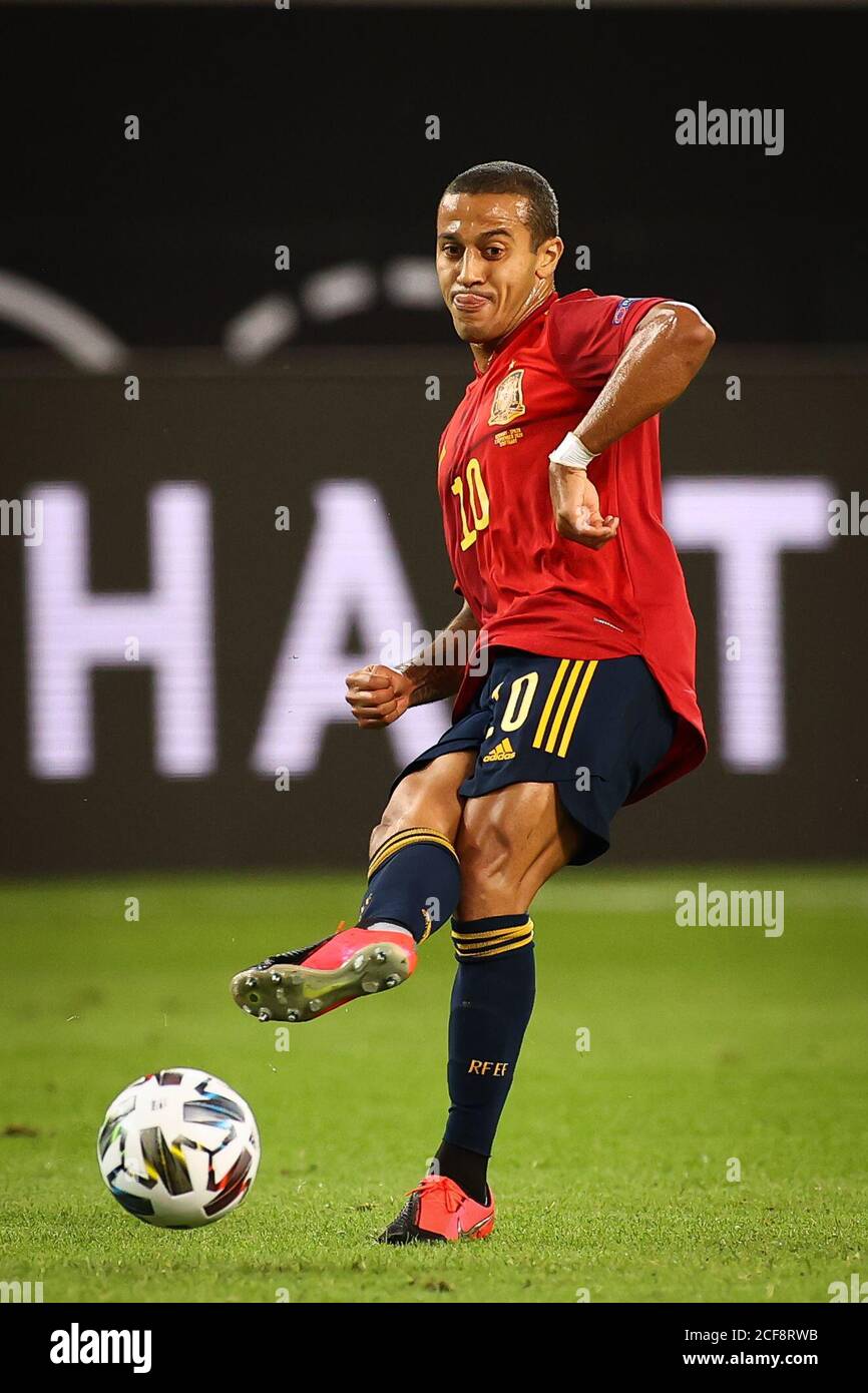Thiago alcantara 2020 hi-res stock photography and images - Alamy
