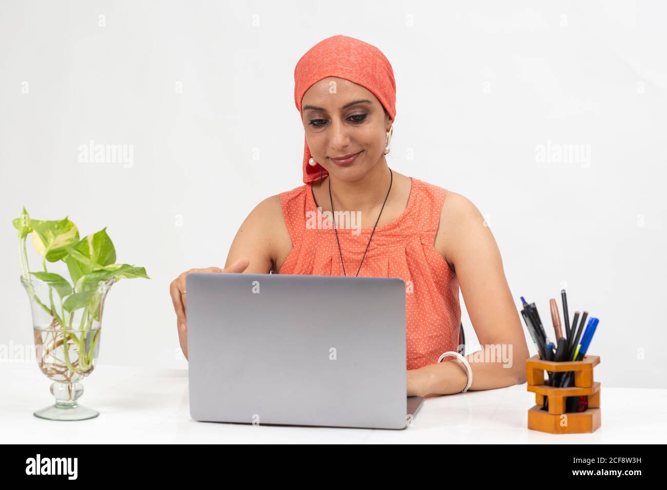 Indian girl with head gear hi-res stock photography and images - Alamy