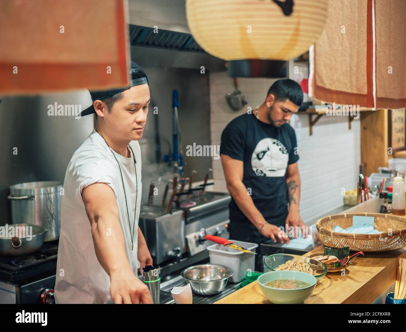 Cooking japanese hi-res stock photography and images - Alamy