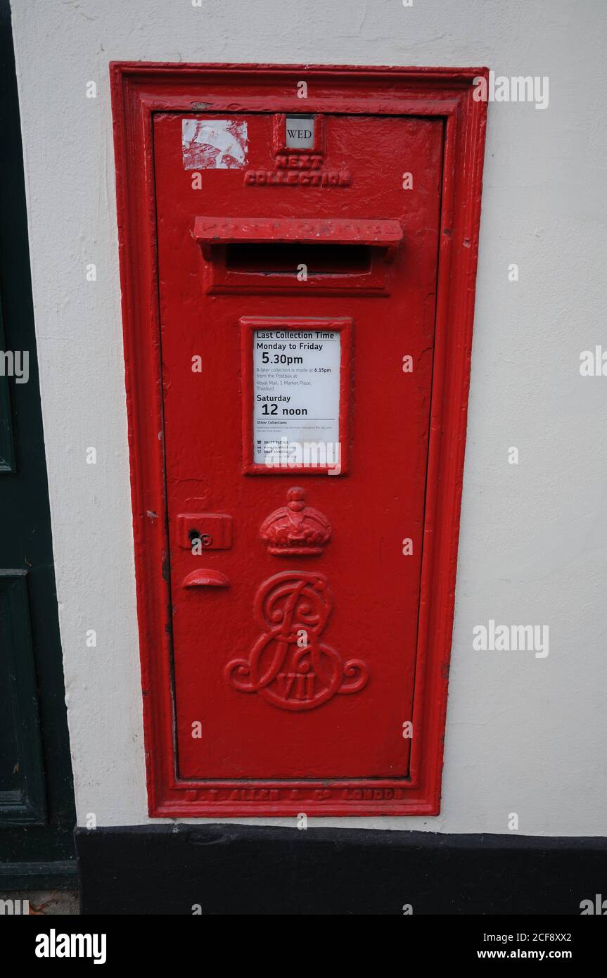 GR Post Box, Thetford, Norfolk Stock Photo - Alamy