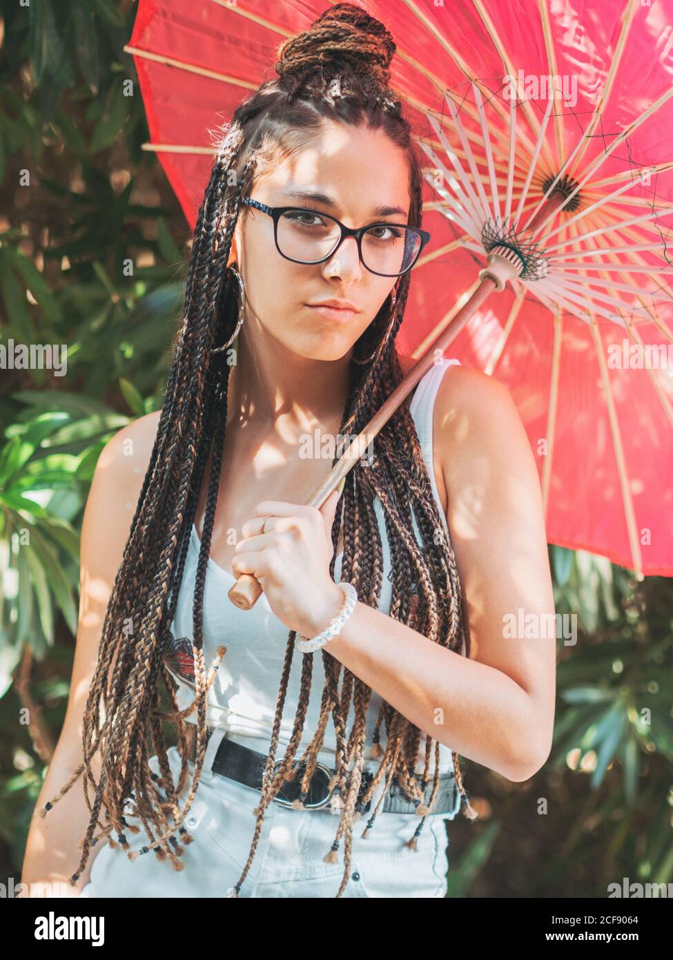 Beautiful legs crossed hi-res stock photography and images - Alamy