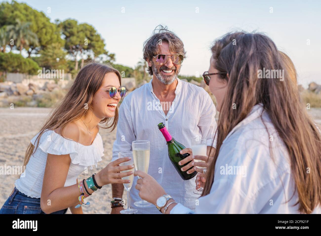 Father Daughter Reunion High Resolution Stock Photography and Images ...