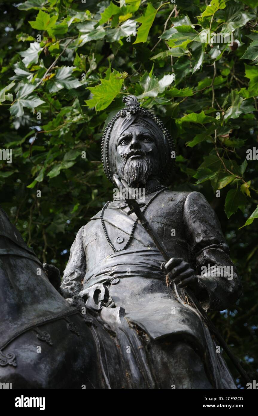 Maharaja Duleep Singh Statue Thetford Norfolkmaharajah Duleep Singh Was The Last Ruler Of The