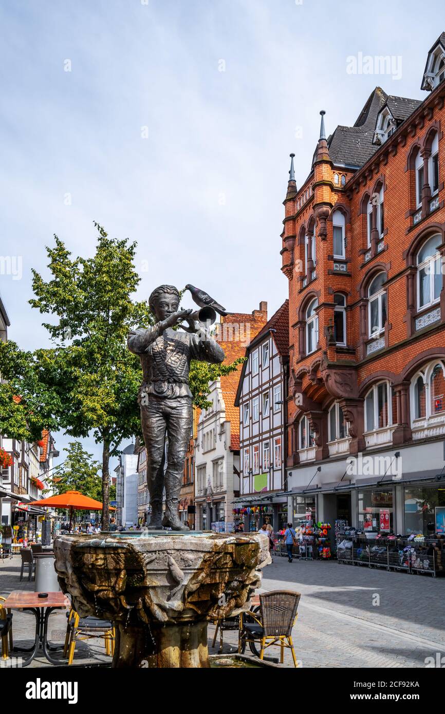 Pied piper statue in Hameln, GErmany Stock Photo - Alamy