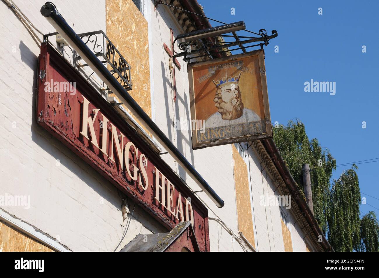 Kings Head sign Thetford, Norfolk Stock Photo - Alamy