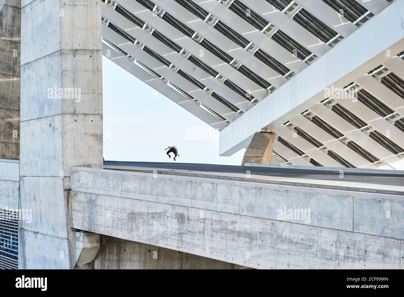 Falling down at height hi-res stock photography and images - Alamy