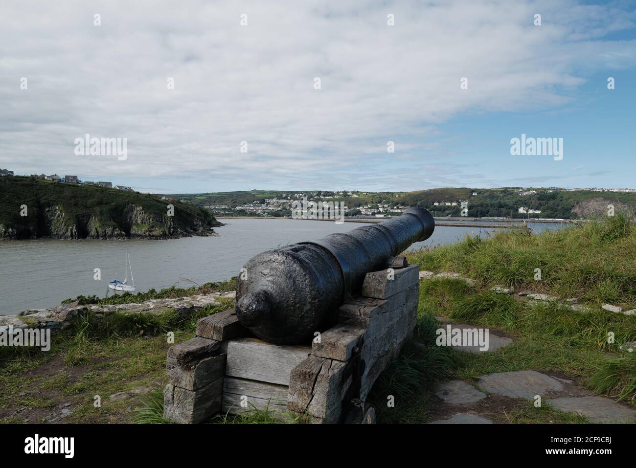 Canon at Fishguard Fort overlooking Goodwick Harbour Stock Photo - Alamy